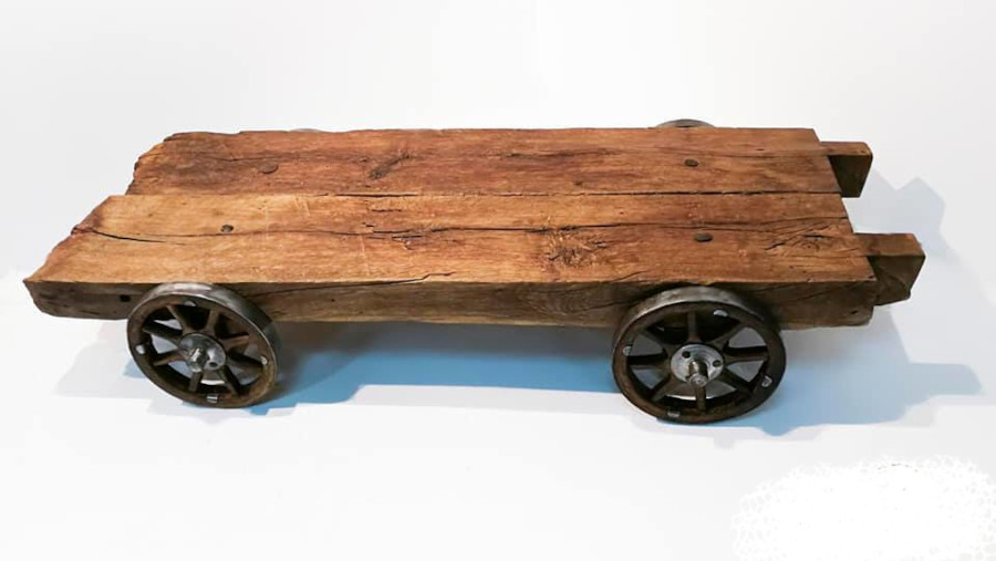 Serious Wood – mobilier din lemn străbun | Casă | MagMob